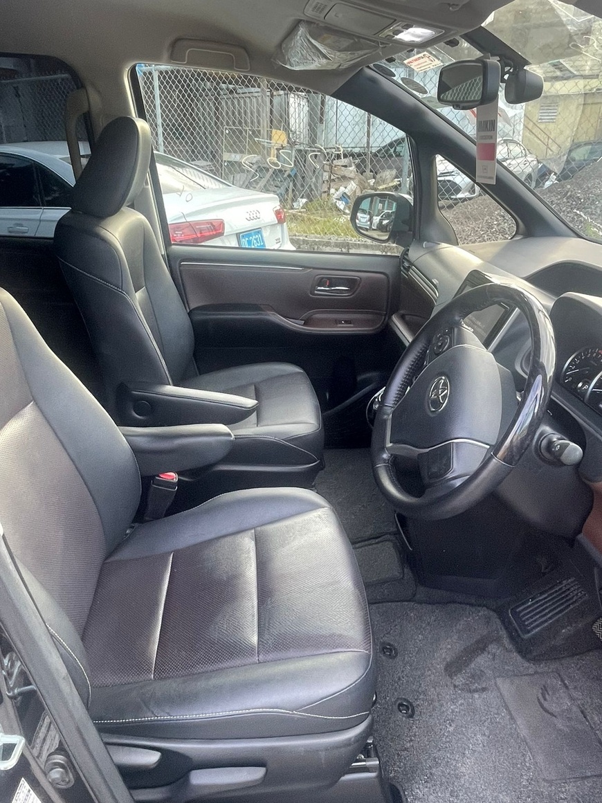 Esquire prices - sell, buy, ads on Jacars.net